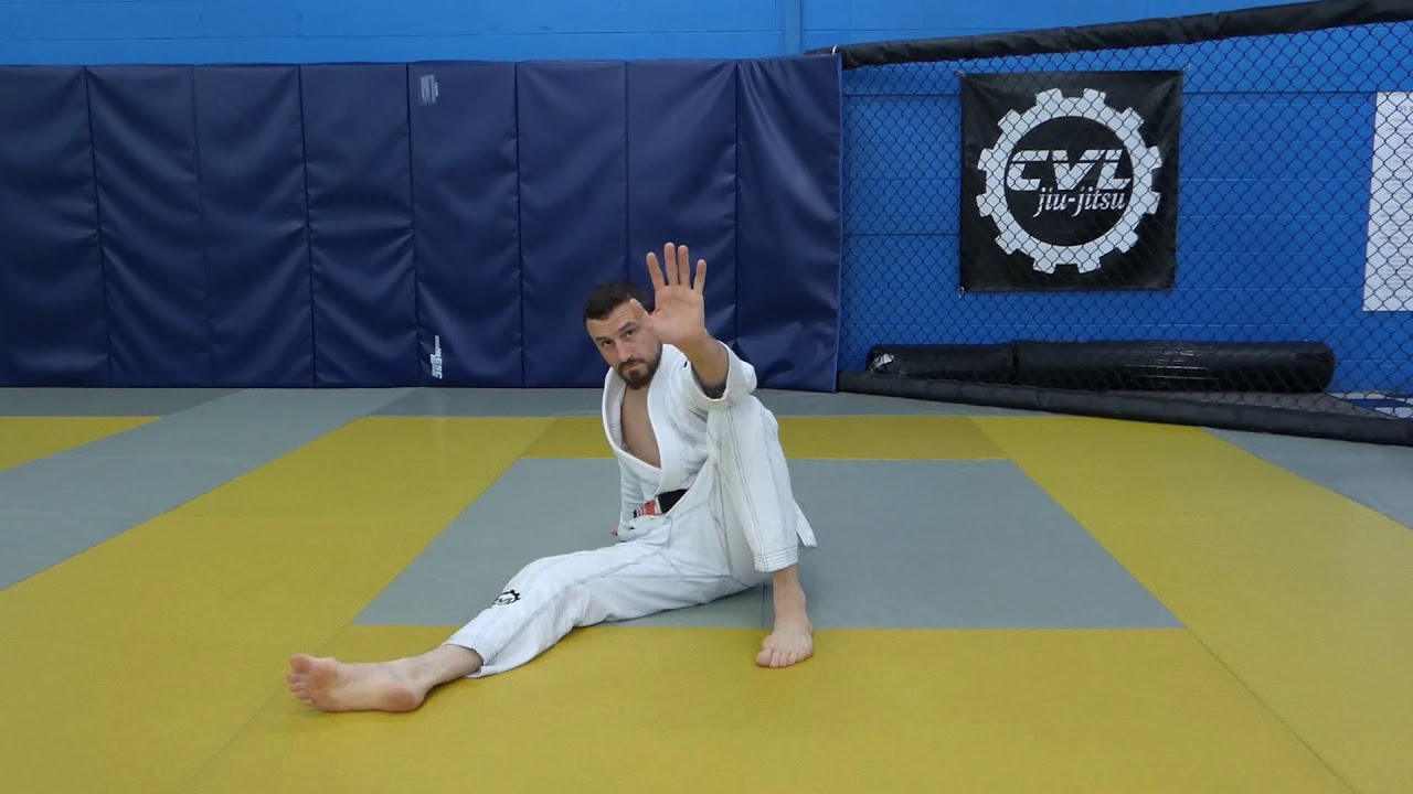 Forward Roll to Breakfall - YouTube