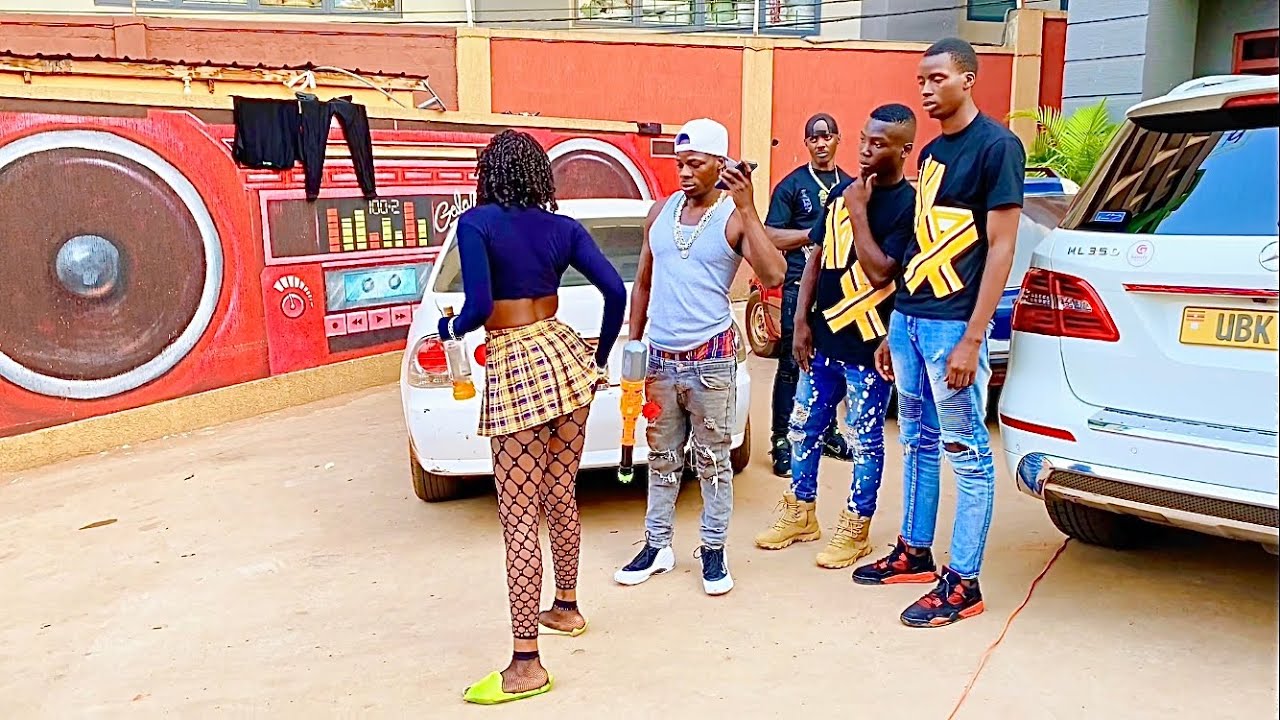 Alien skin - disses kapa Cat that she’s nyashless (video shoot at ...