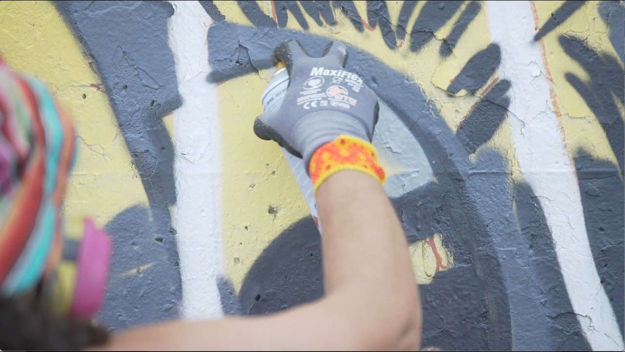Few and Far Paint Louis - YouTube