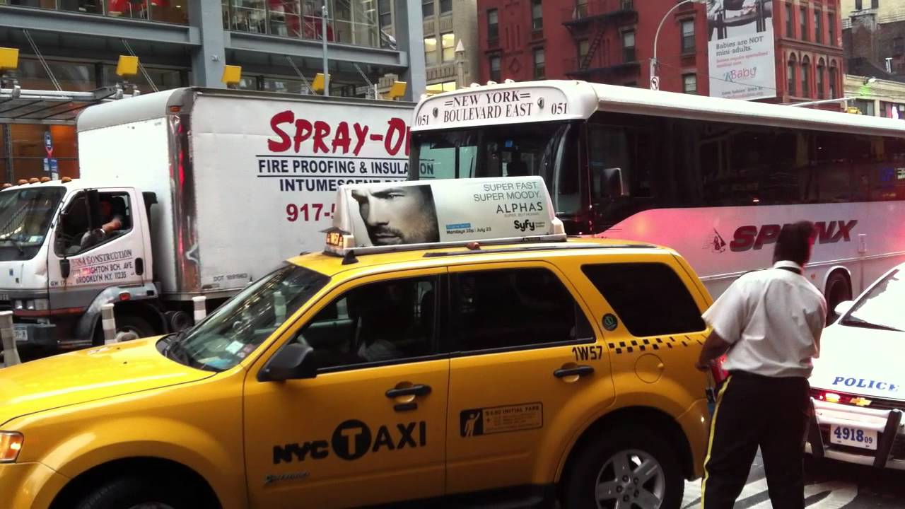 NYPD - Responding In Non Moving Traffic - 7/20/12 - YouTube