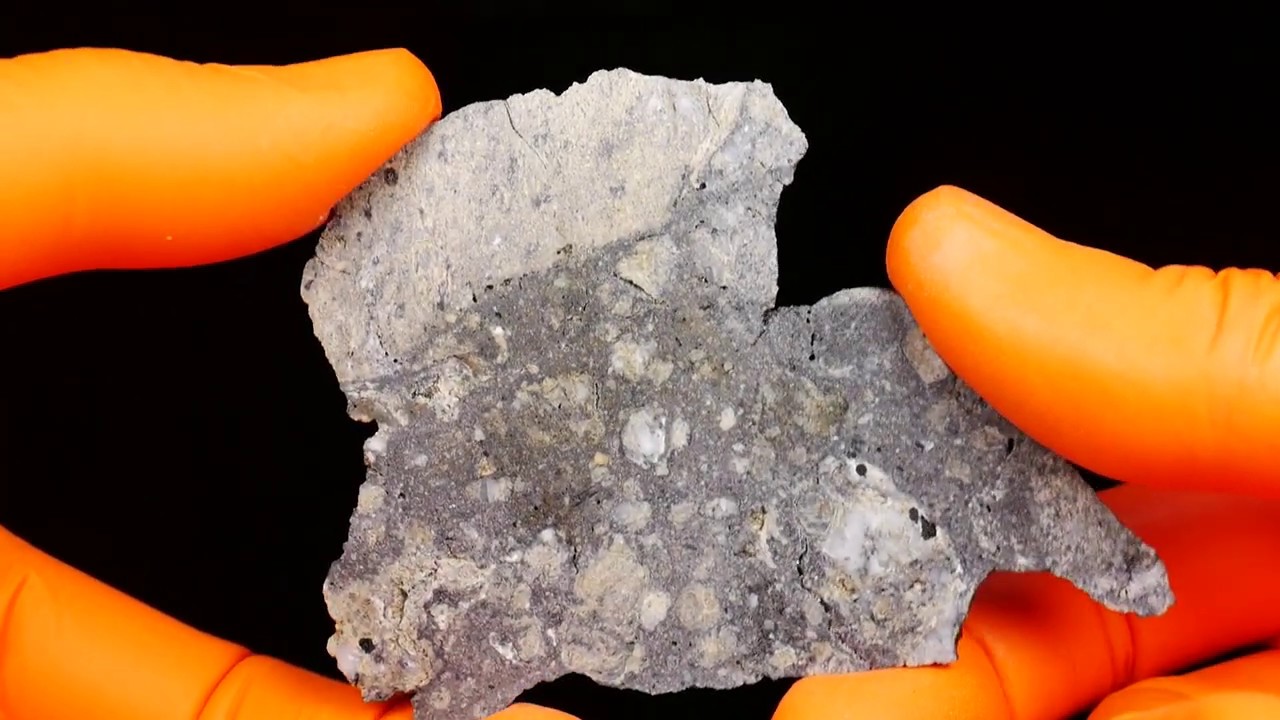 Meteorite NWA 13235 Howardite-melt breccia 21.77 gram - YouTube