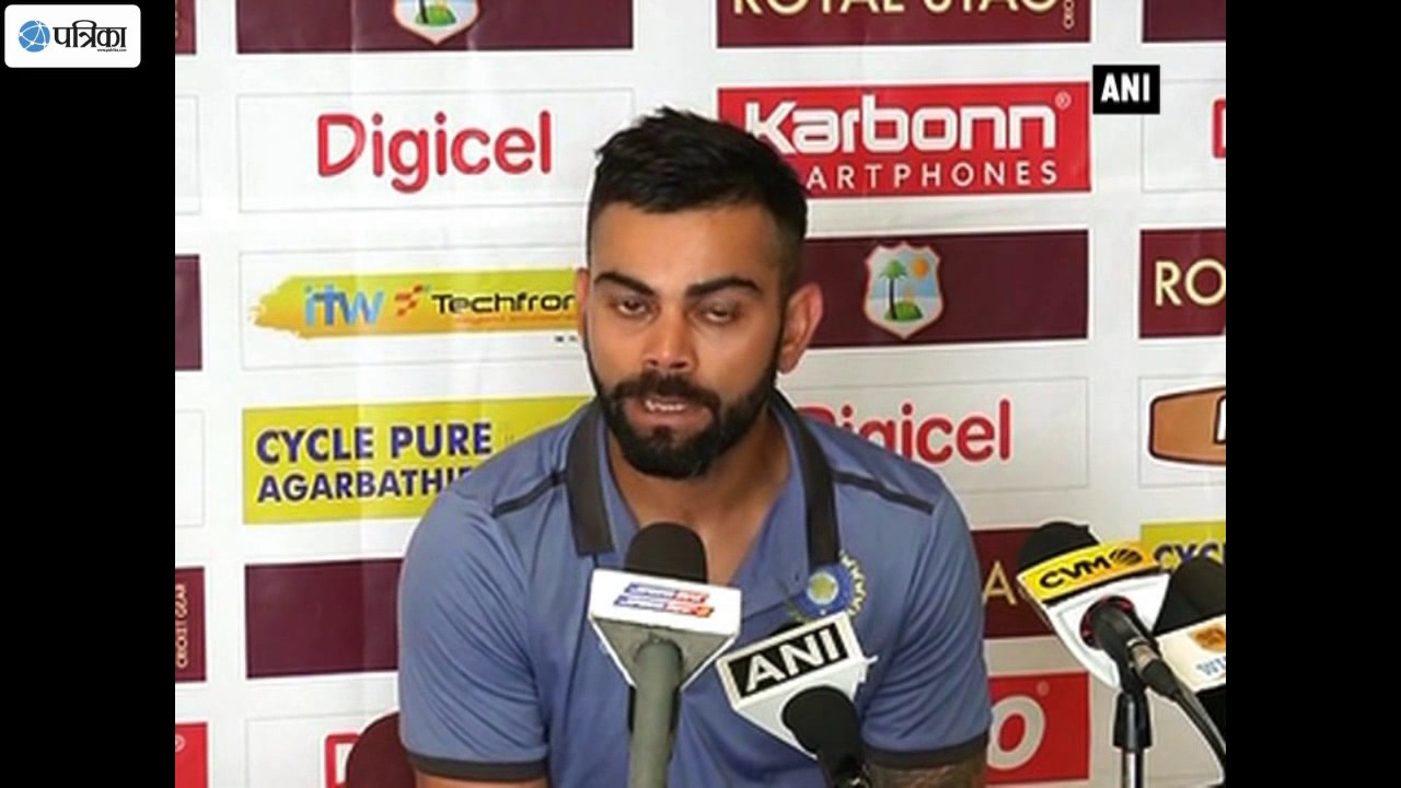 Angry Virat Kohli Reaction After Out in 0 Against Starc - YouTube