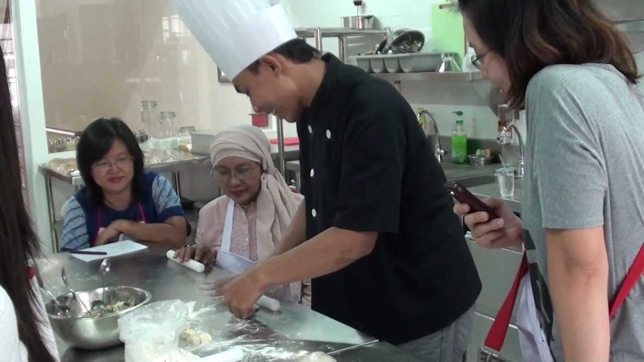 cara membuat dim sum - De Chef Culinary Center - YouTube
