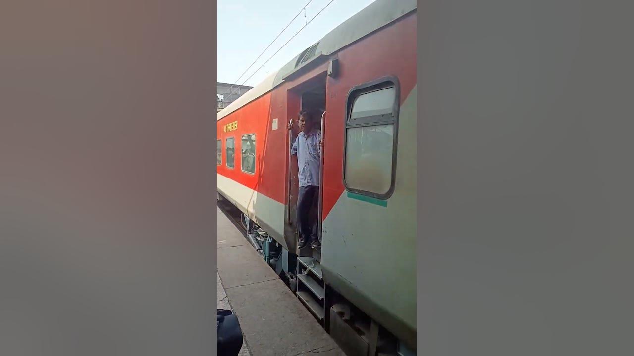 #12434 #nzm #mas #rajdhani #express #nizamuddin #chennai #trending #shorts #viral #video #travel ...