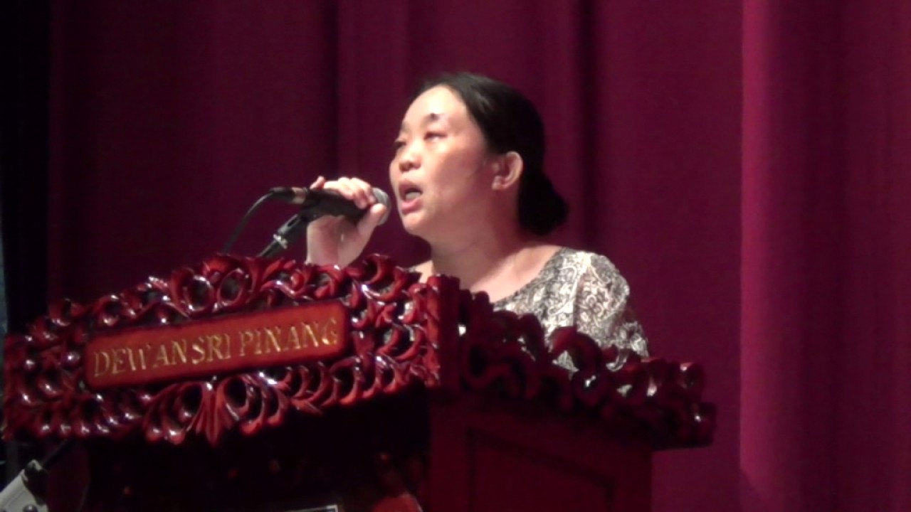 SMJK Heng Ee Concert 衍延 ~ Pn Loh Soo Ping 卢思冰校长致欢迎词 - YouTube