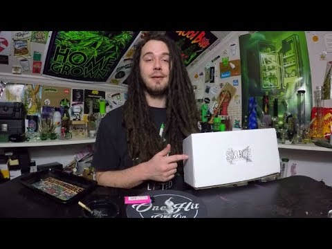 THE WEED BOX / I SMOKE BOX JULY UNBOXING - YouTube