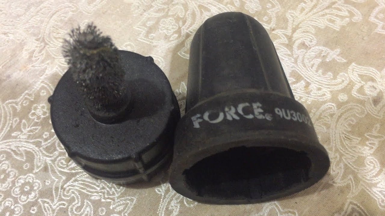 Щетка для зачистки клемм акб FORCE, после 4 лет, проверяем в деле. Как ...
