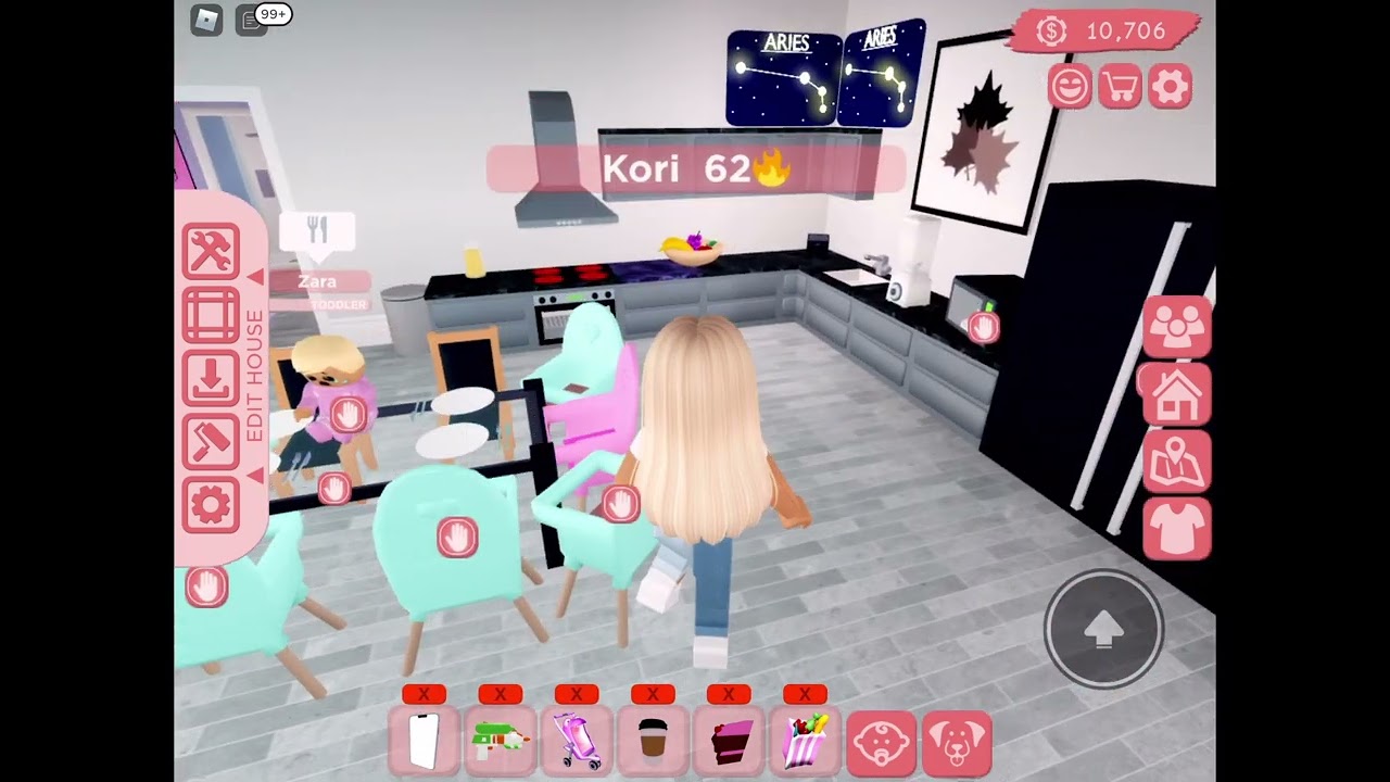 The girls first day of school | roblox club roblox - YouTube