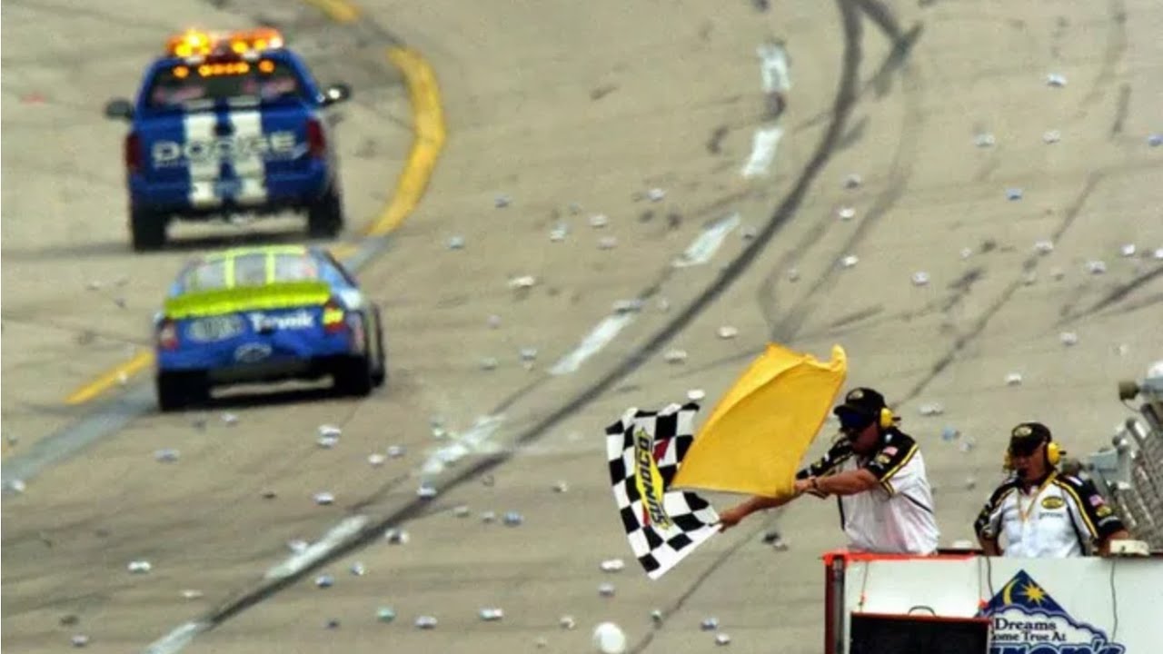 Procedure on How NASCAR Declares a Winner at the "Moment Of Caution ...