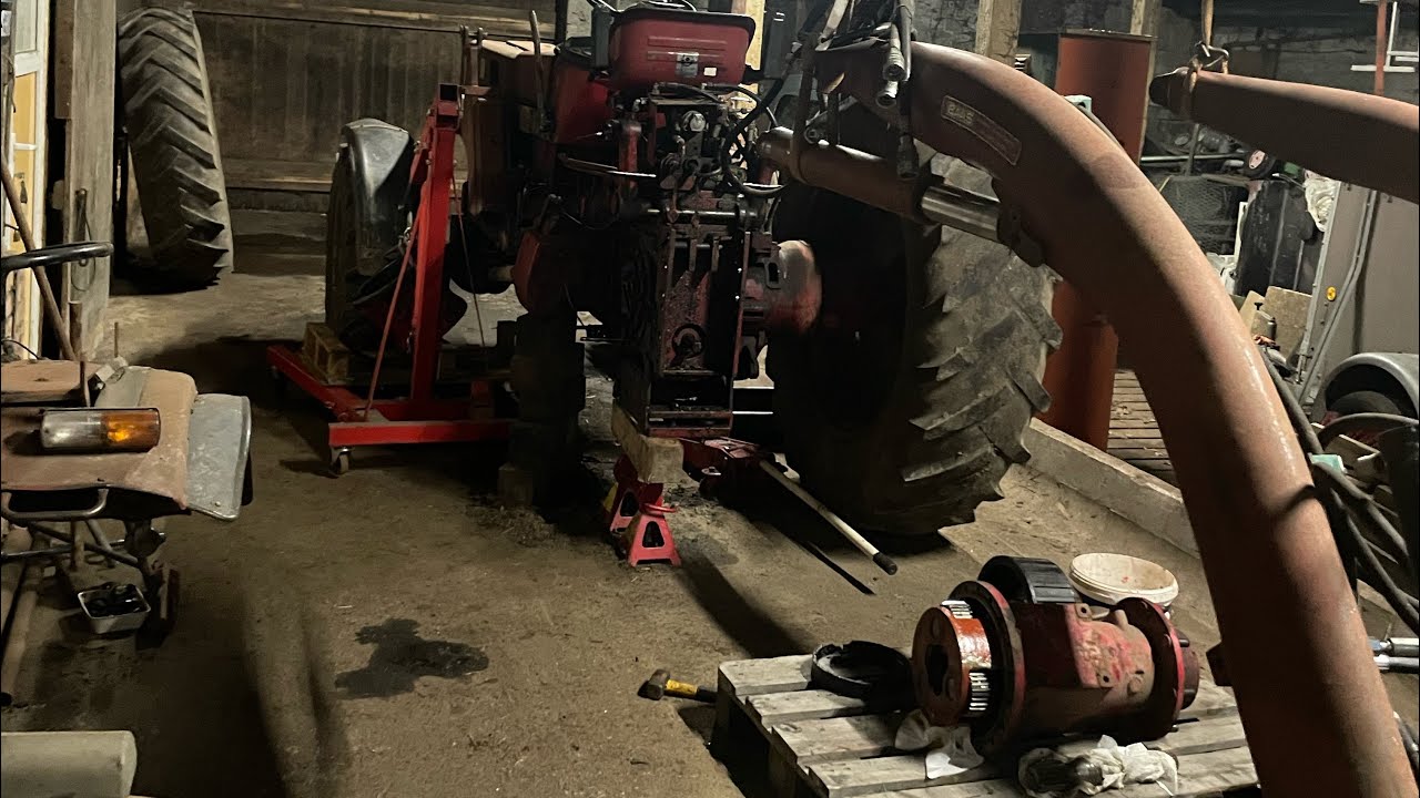 Farmvlog#94 Wie schauen die Bremsen beim IHC 946 aus? - YouTube