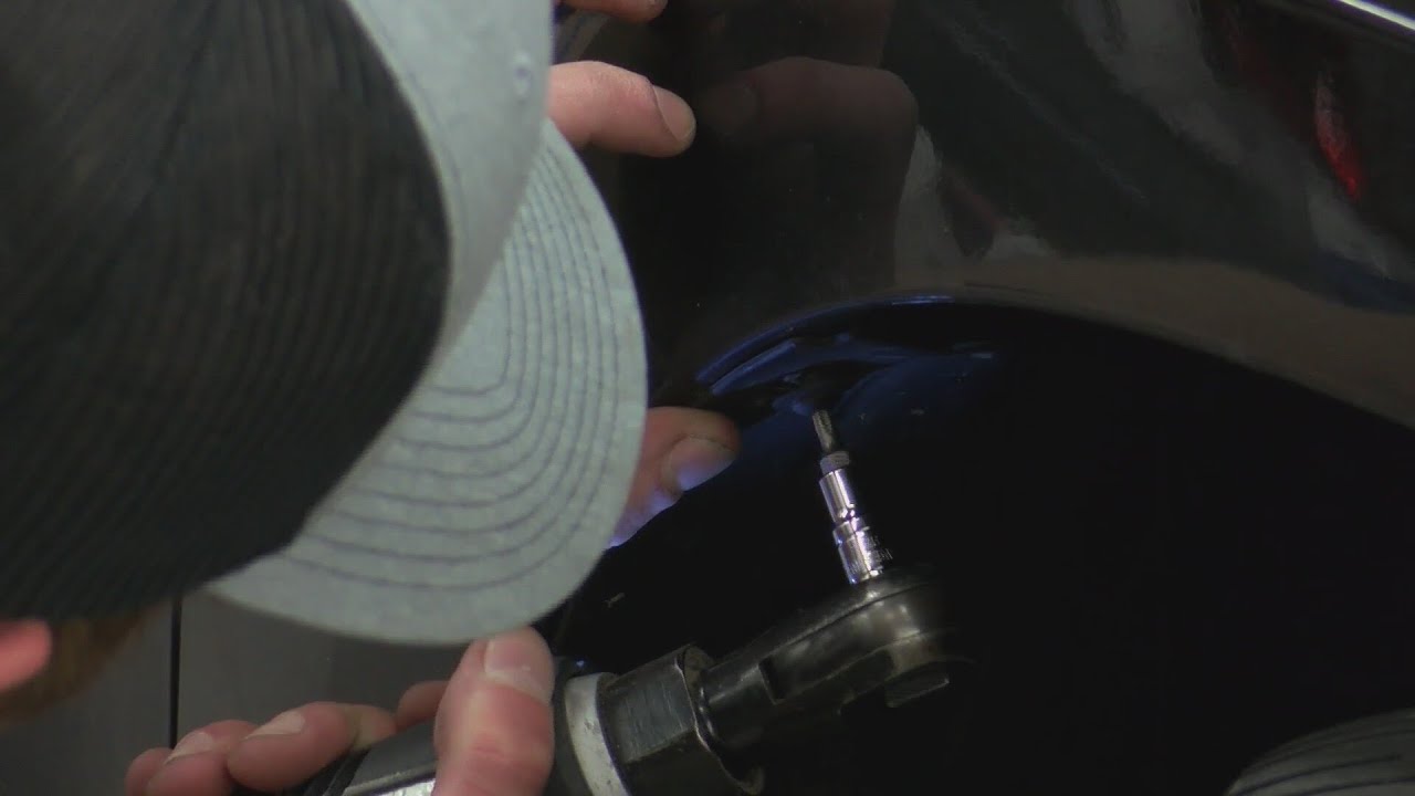 Parkland College expanding collision repair program with MTD apprenticeship - YouTube