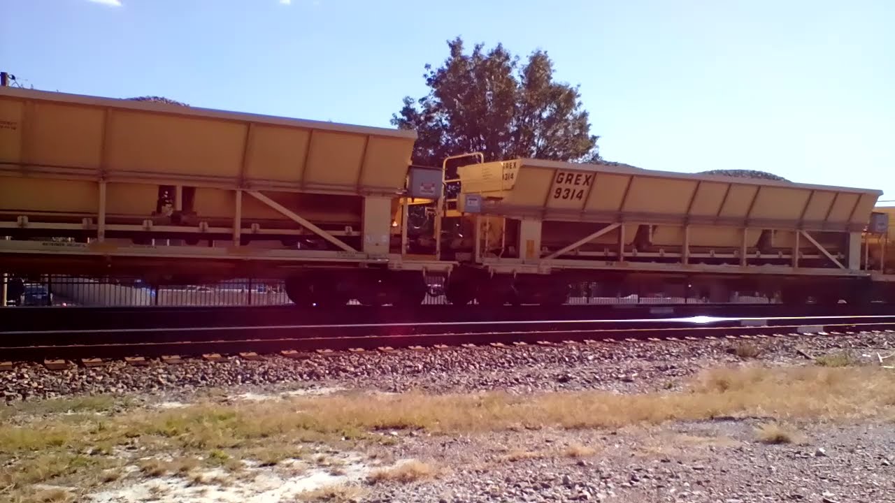 Union Pacific track maintenance train in Maplewood MISSOURI headed to ...