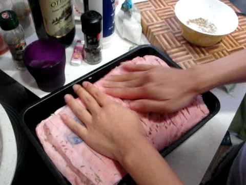 How to score a pork belly - YouTube