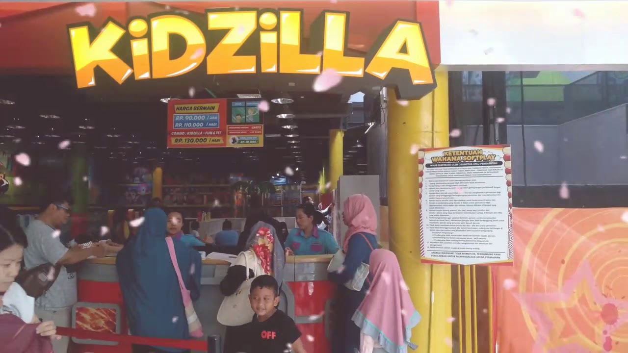 Bermain @KIDZILLA mall SKA Pekanbaru - YouTube