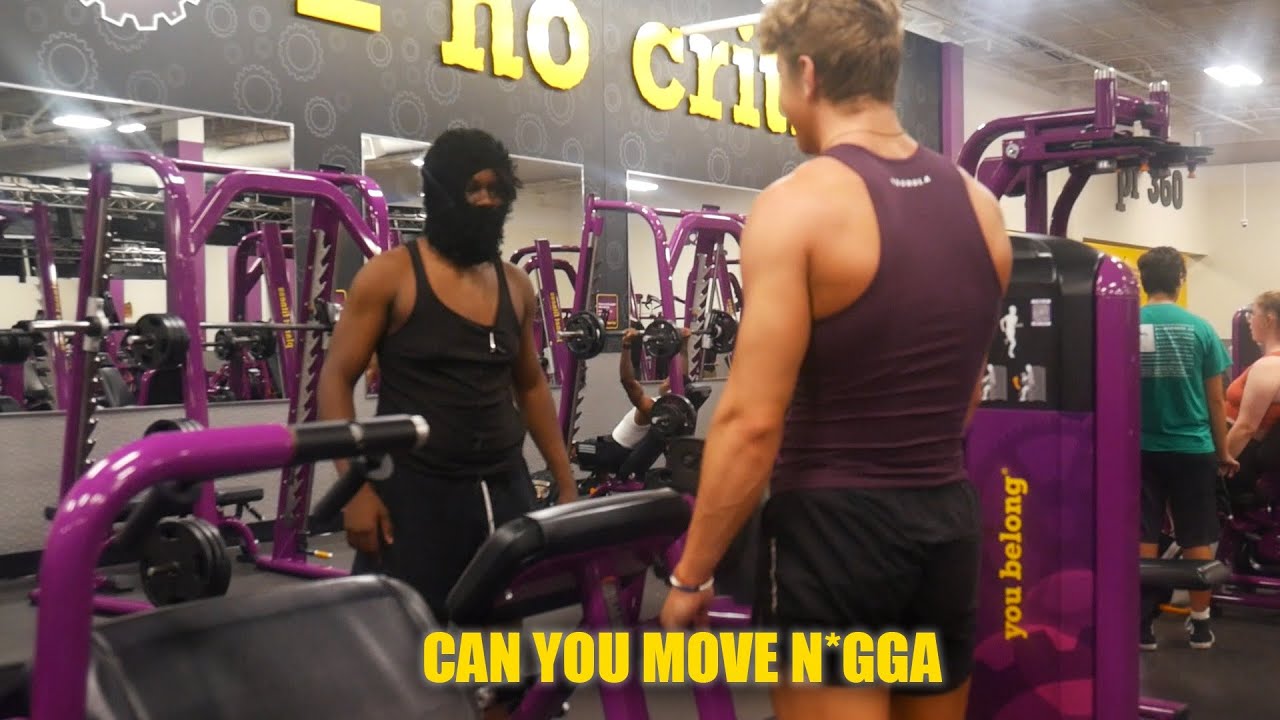 Demanding People Get Off Gym Machines! - YouTube