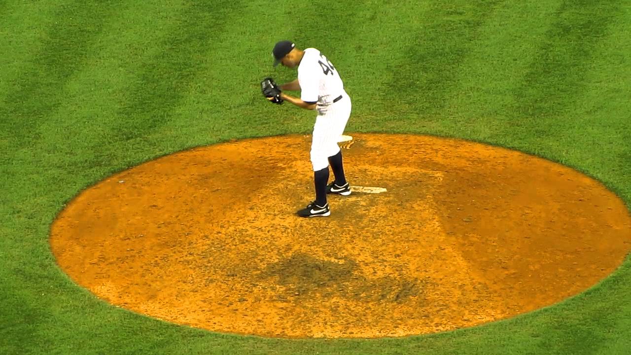 CP Mariano Rivera pitching mechanics - YouTube