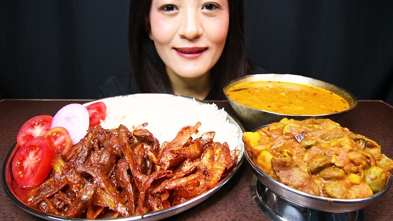 Eating Simple Dal Chawal/Rice, Curry(Tarkari) & Dry Fish Achaar #ASMR ...