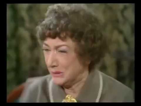 Nearest And Dearest. S06, E03. The Female Of The Species. - YouTube
