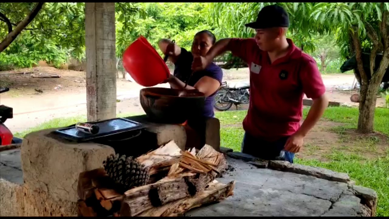 Esta es Pepena en Salsa de Tomate puro Rancho! - YouTube