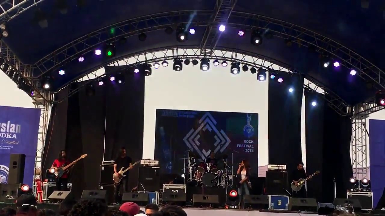 Ma Ko Hu by The Act (Suzeena Shrestha) | Live at Wave Rock Tour | New ...