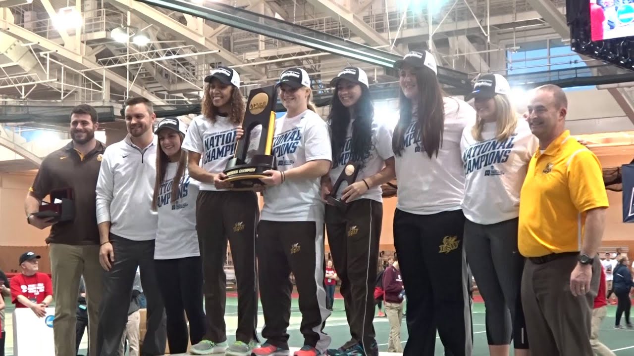 THE BALDWIN WALLACE YELLOW JACKETS WIN THE NATIONAL CHAMPIONSHIP ...
