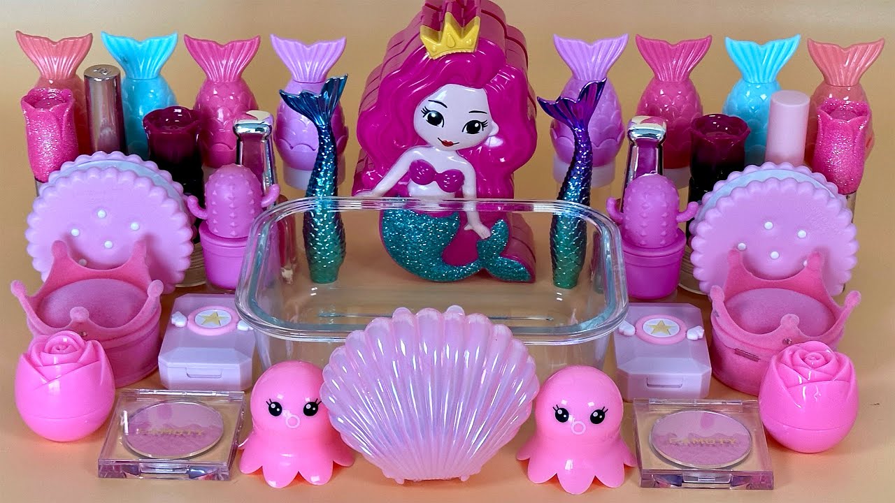 PINK SLIME 🩷 Mixing makeup and glitter into Clear Slime. Satisfying ...