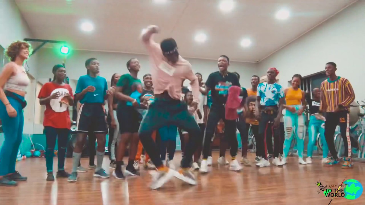 DwpAcademy Afrobeat Dance Class - YouTube