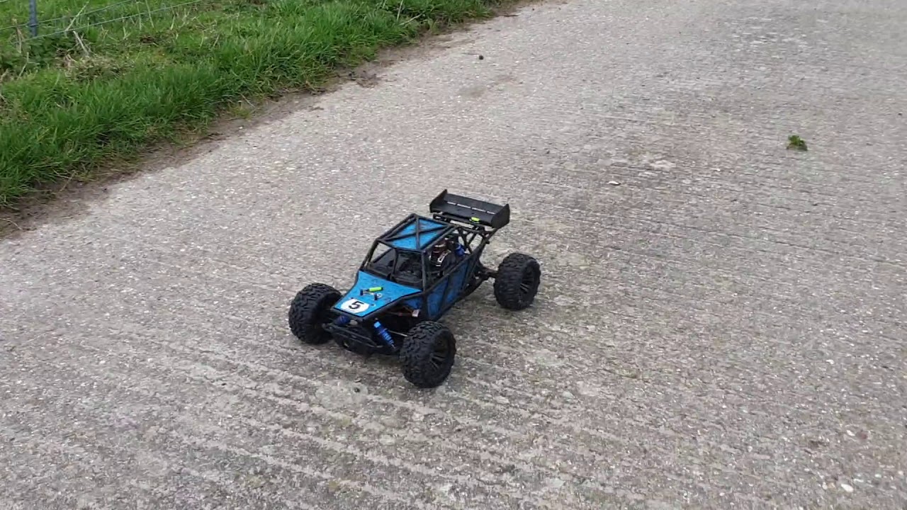 Ozzy D TV ftx outlaw 3s lipo drag strip drama - YouTube