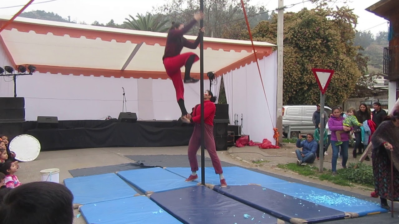 "El rescate" Mastro chino/ Circo Social La Chimba - YouTube