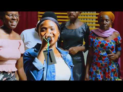Uranyumva by sinayi choir Adeper nyamyumba