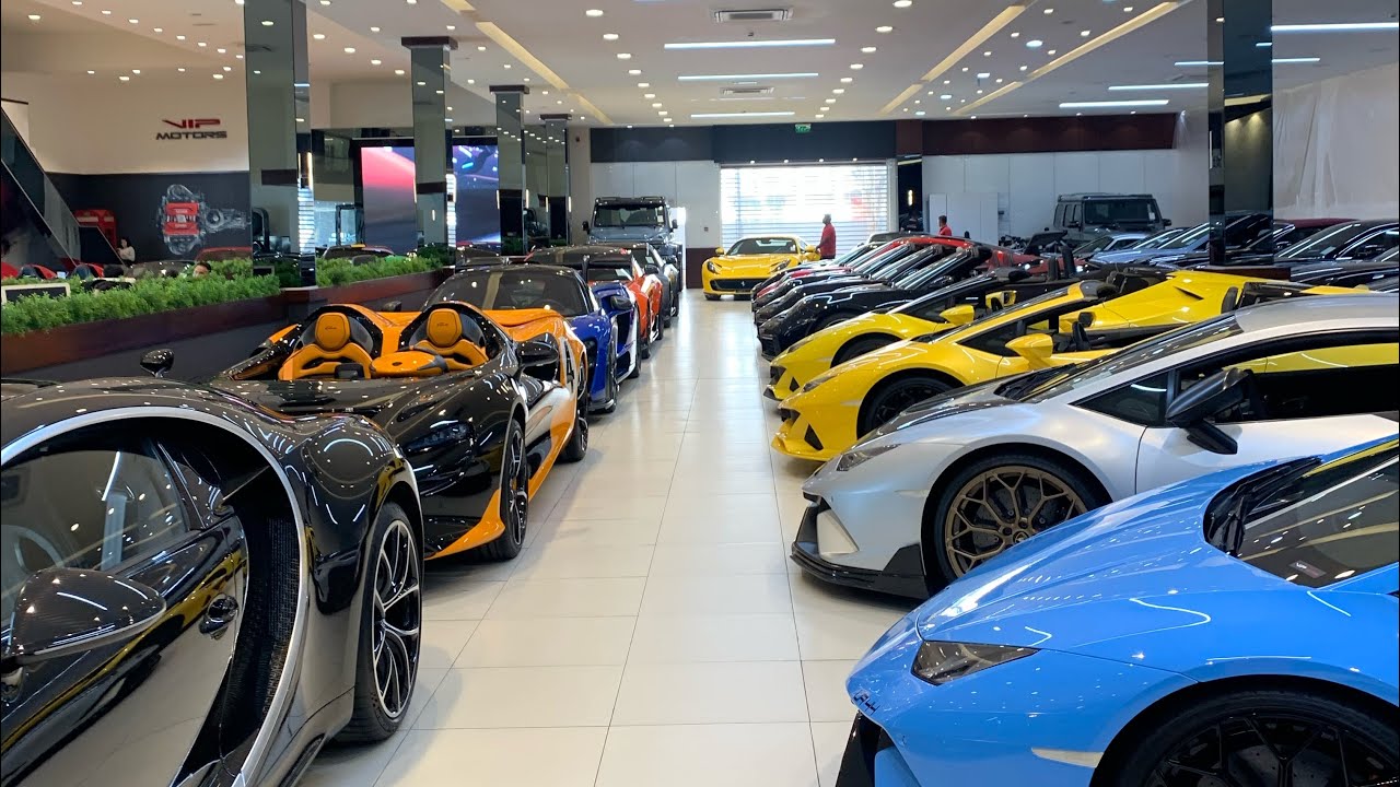 Best HYPERCAR Showroom in the world!! | Buggatis, Paganis and much more ...