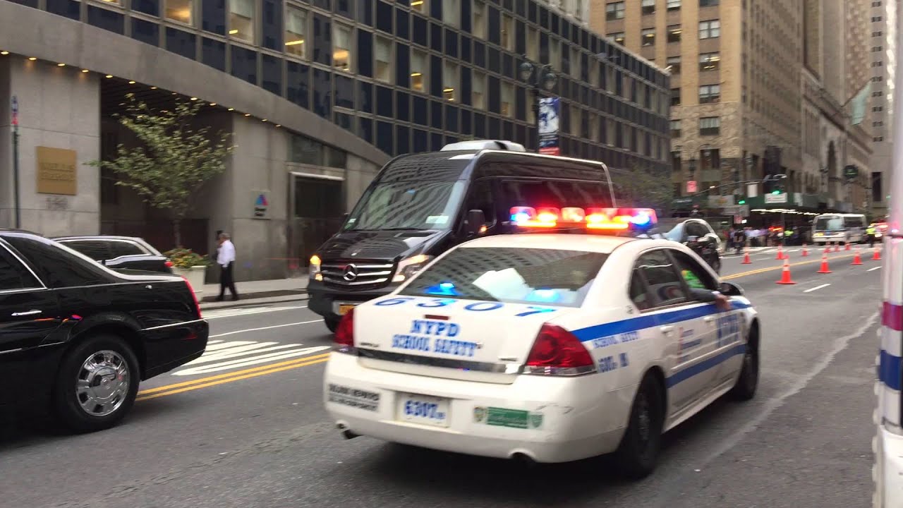 2 SEPARATE NYPD & UNITED STATES SECRET SERVICE CONVOYS CROSSING EACH ...