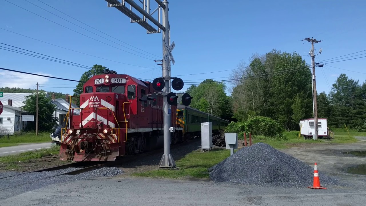 MBRRE's Green Knight Train at Ely VT - YouTube