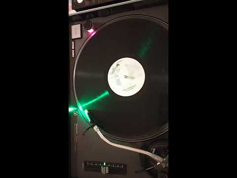 Neşe Karaböcek - Kertenkele