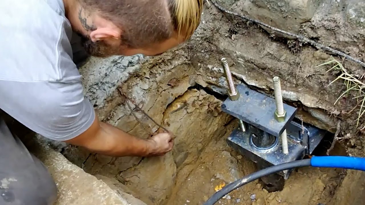 Fixing Sloping Floors in an Addition Above the Garage - YouTube