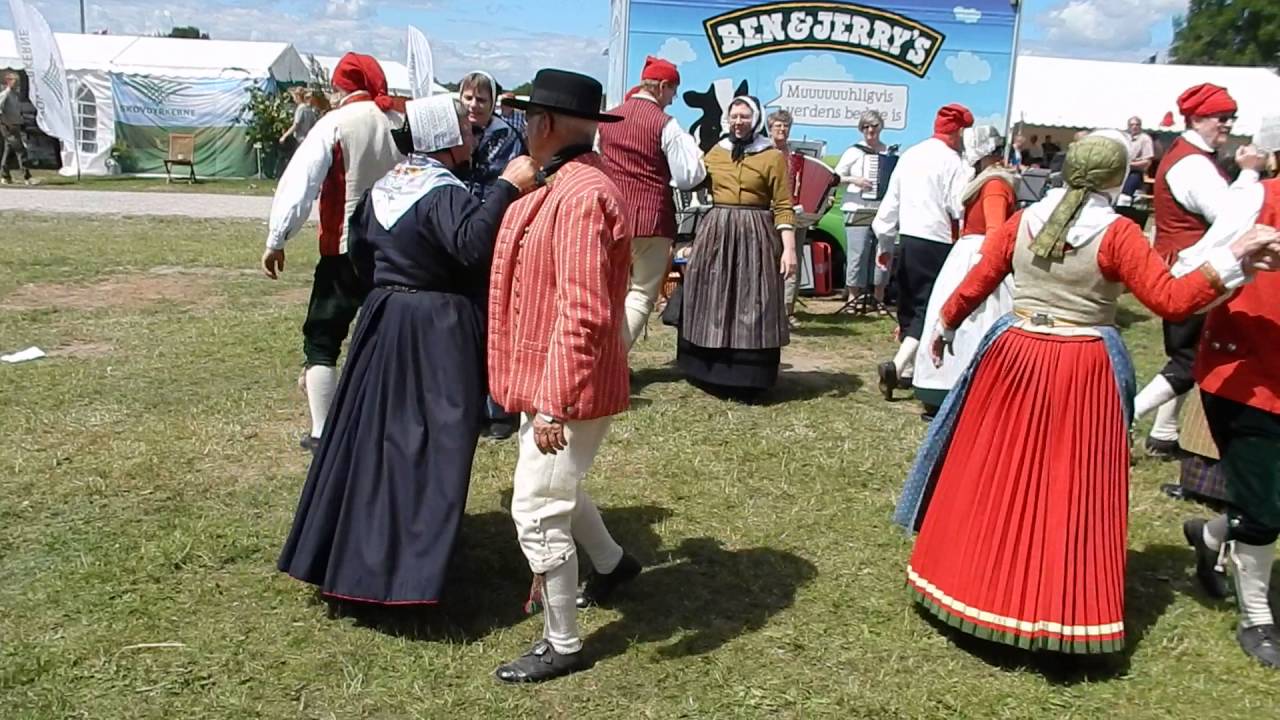 Dansuri daneze by Vivi - YouTube