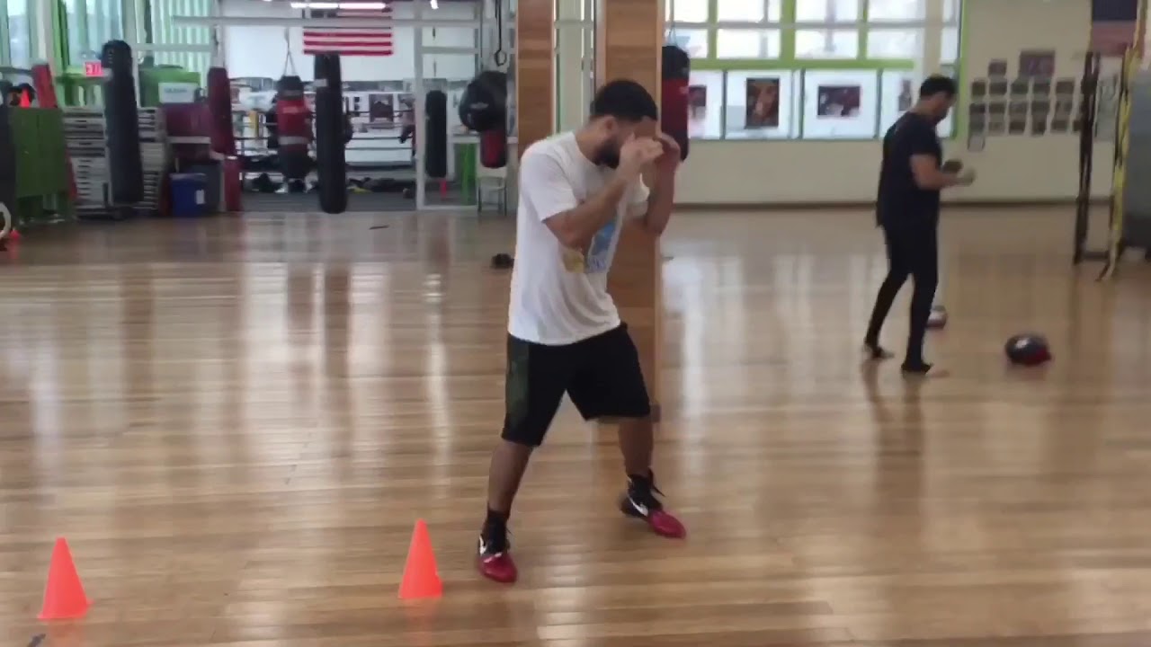 Boxing footwork drills - YouTube