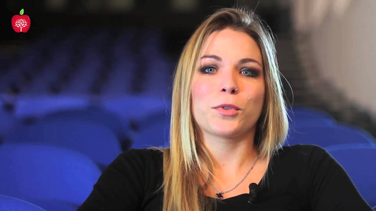 Sofia Righetti - Animalista vegana e campionessa italiana di slalom gigante in categoria sitting ...