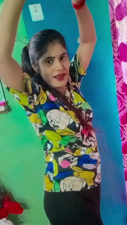 belana pakde wale ke hathon mein mobile liya ️ kajal Singh actor 2 - YouTube