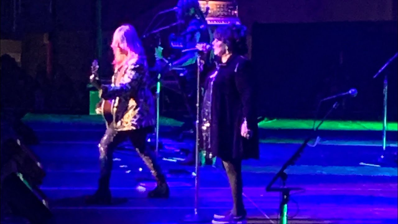 HEART 2023-12-31 Seattle, WA - YouTube