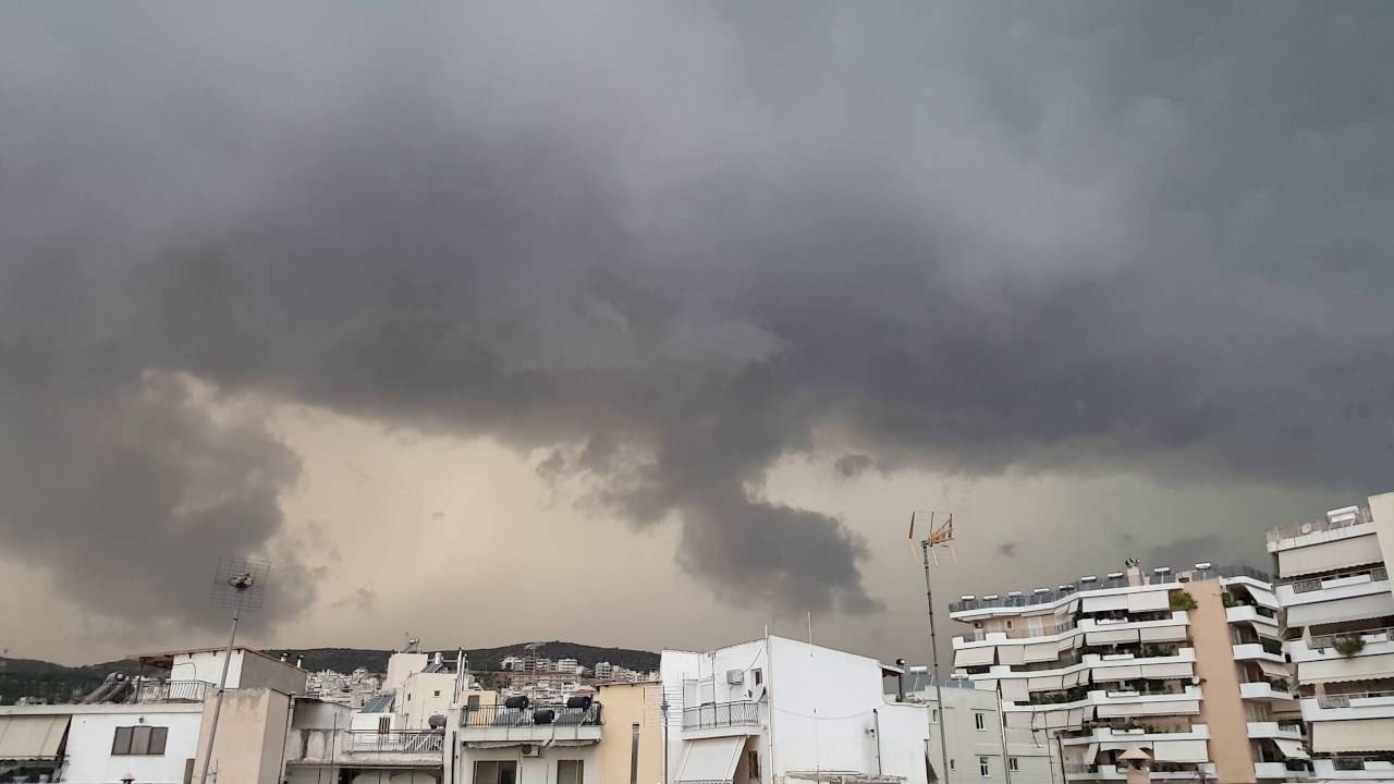 Athens, Peristeri - 28/6/2016 - 19:10 - YouTube