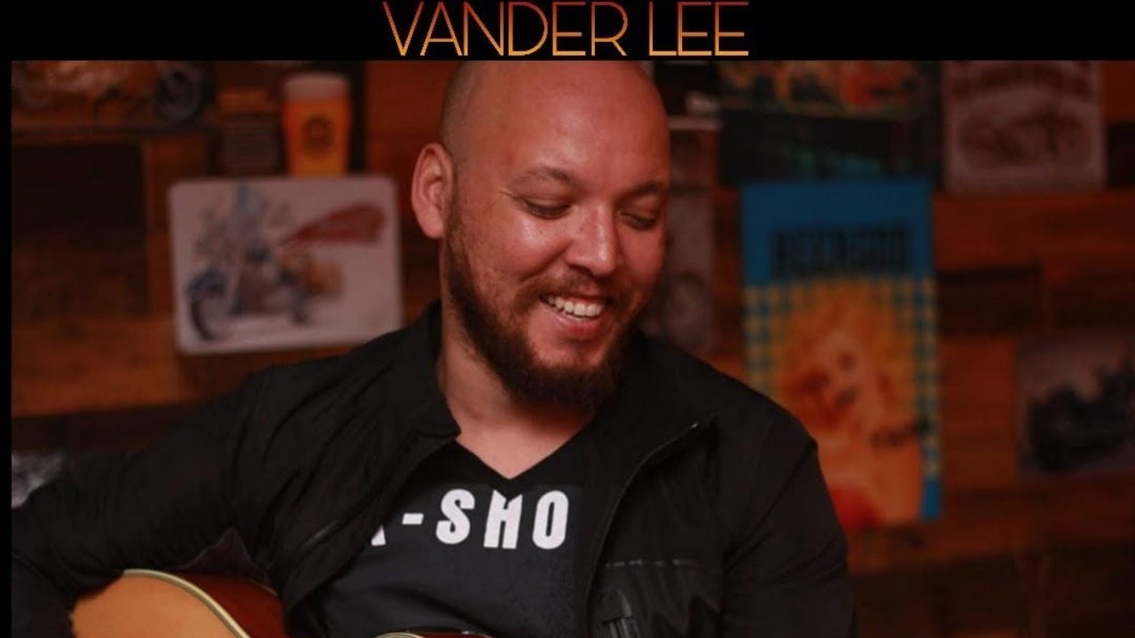 Rafa Andrade canta Vander Lee - YouTube