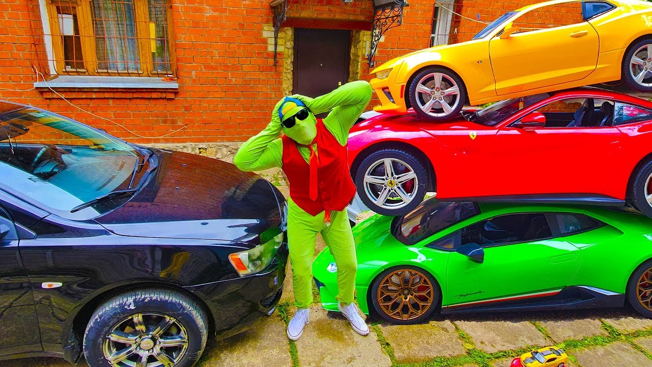 Magician Red Man Got Out of Car Lamborghini Huracan & Chevrolet Camaro ...