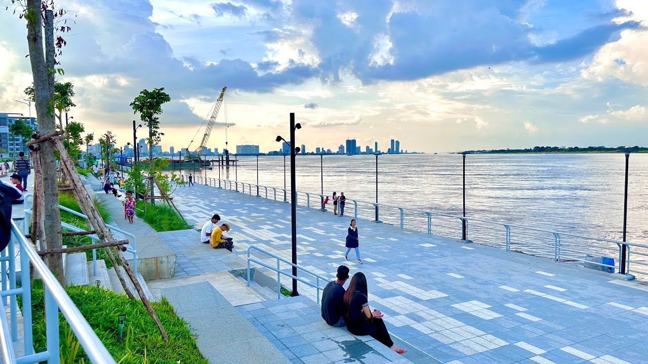 Beach Walk along Mekong River at Koh Norea Park, Bridge | Phnom Penh ...