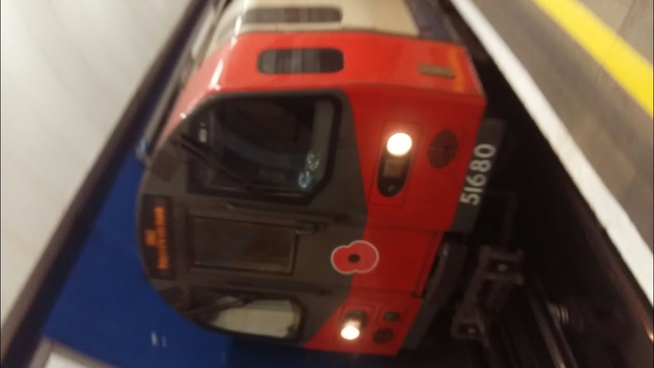 Full journey from Brixton to Tooting Broadway on the Victoria and ...