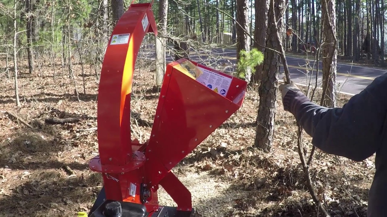 Wood Chipper and RC fun - YouTube