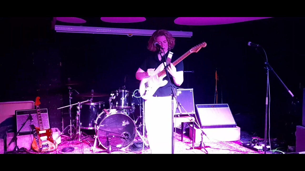 Holly Redford Jones @ Sidney and Matilda - YouTube