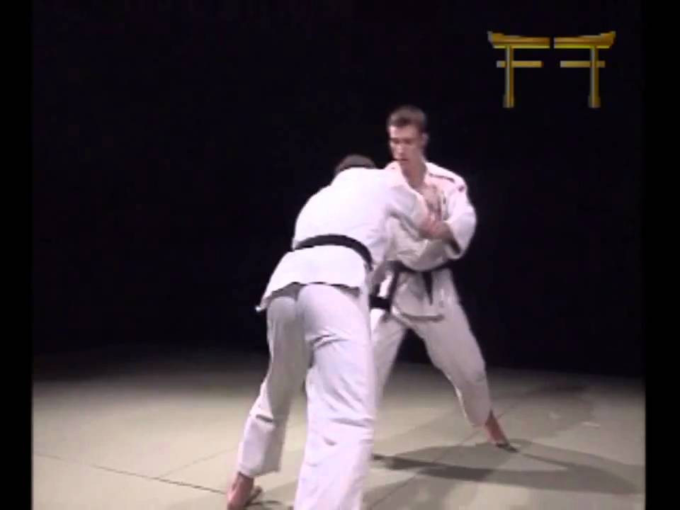 Tai otoshi - look where you throw - YouTube