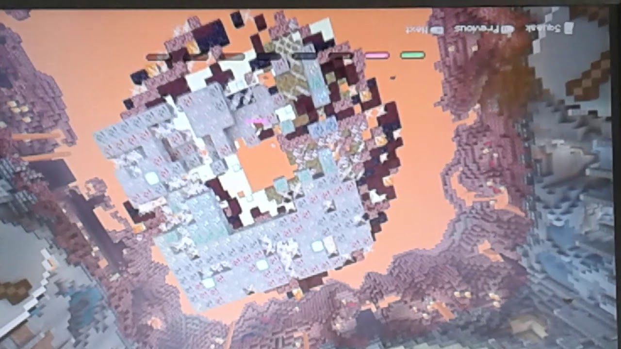 Ep 1 Making a house FAILED!! Playing mini games on Minecraft - YouTube