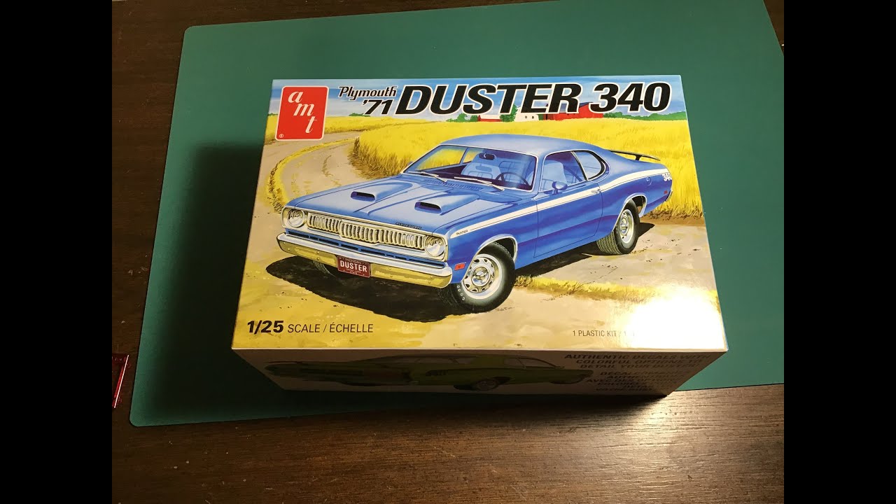 AMT '71 Plymouth Duster 340 Unboxing - YouTube